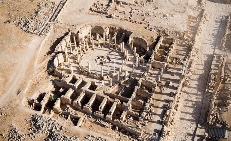 Visiting Roman Ruins In The Middle East - Zafigo