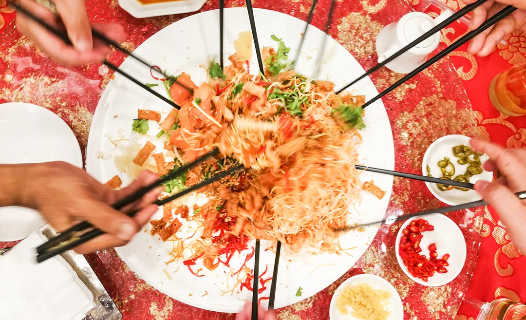 Yee Sang Meaning: A Guide To The Prosperity Toss Tradition | Zafigo